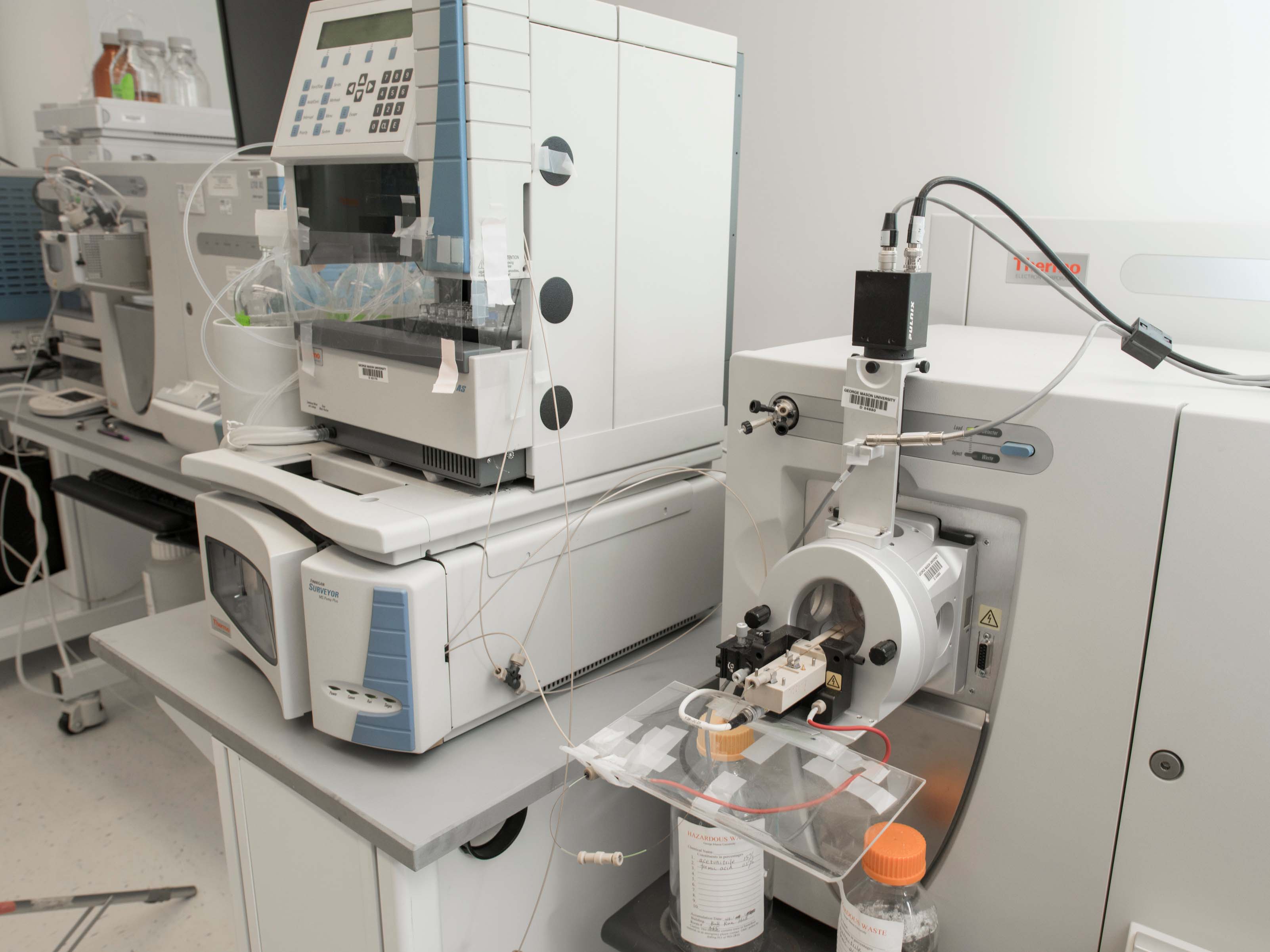 Life Sciences Lab Building – The Institute for Biohealth Innovation